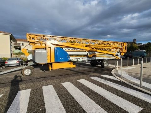 Grue - POTAIN IGO 50 - 40 mètres
